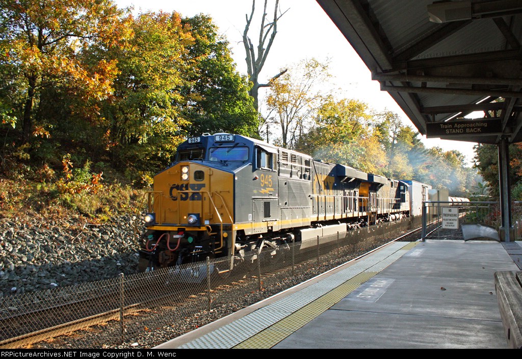 CSX 945